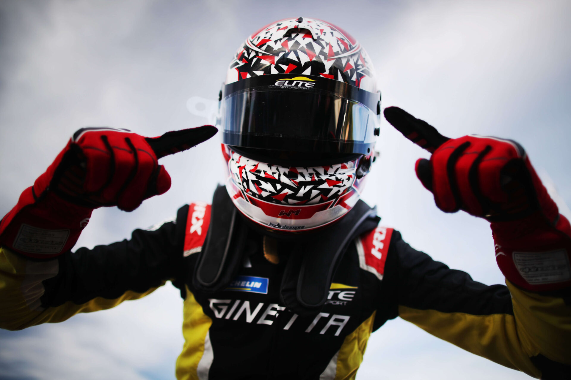 Will Macintyre finishes 2nd in the Ginetta Junior Championship ...